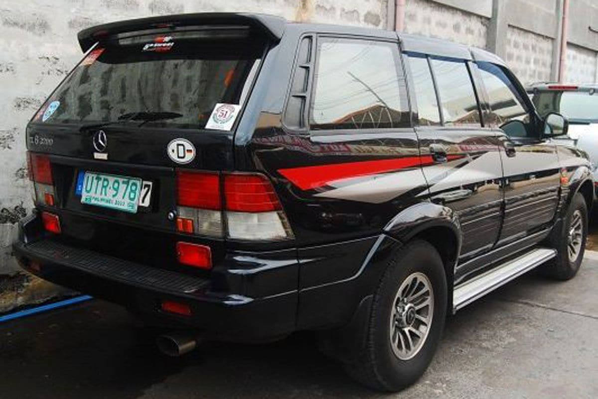 De Tweeling: SsangYong Musso - Mercedes-Benz Musso - Daewoo Musso