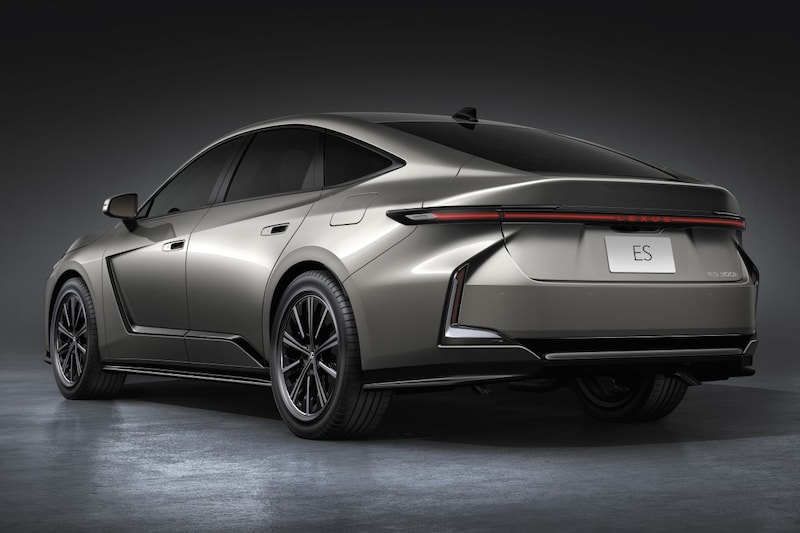Nieuwe Lexus ES: scherper dan ooit en ook elektrisch! - AutoWeek