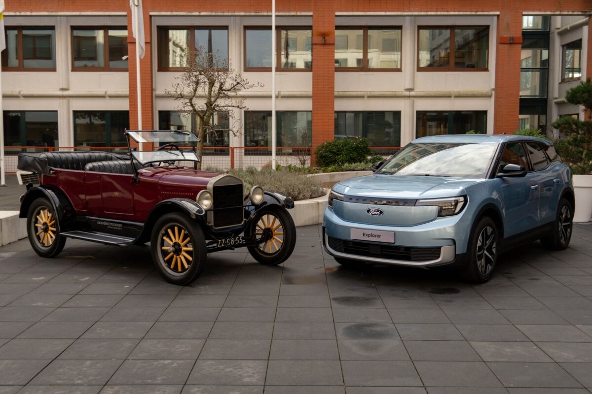 Ford Nederland bestaat honderd jaar - AutoWeek