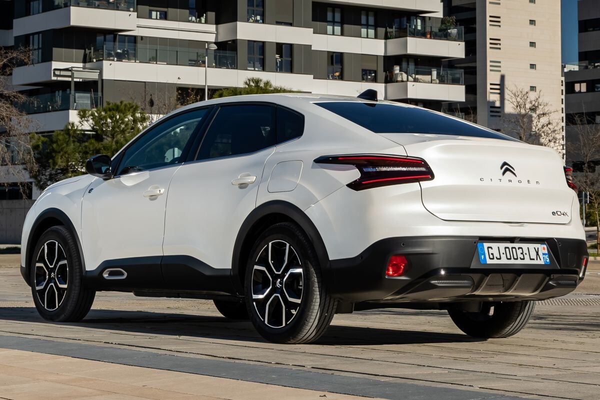 Citroën C4 én C4 X: naast elektrisch en puur benzine nu ook