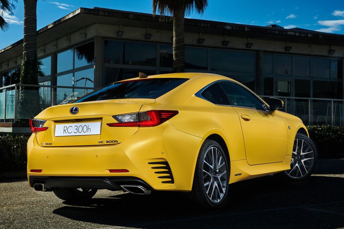 Lexus RC - Facelift Friday - AutoWeek
