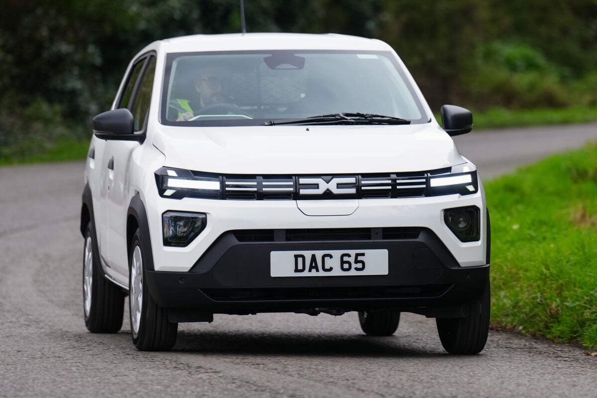 Dacia Spring Cargo: goedkoop elektrisch bestellertje - AutoWeek