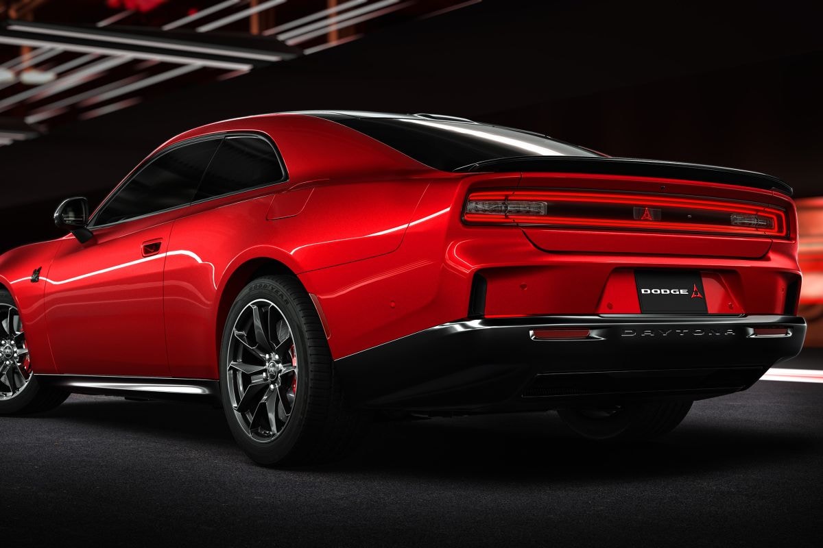 Dodge Charger design review: 'Despite the necessary battery pack, quite ...