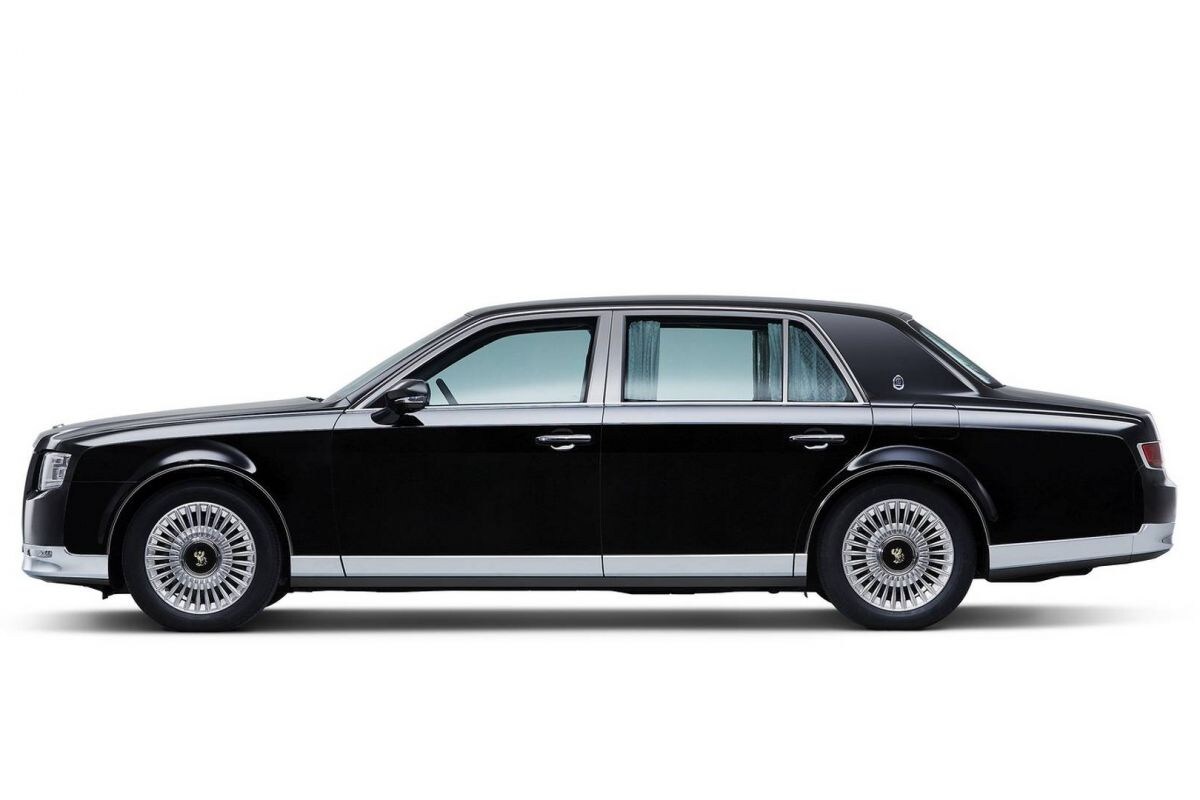 Toyota lanceert nieuwe Century - AutoWeek