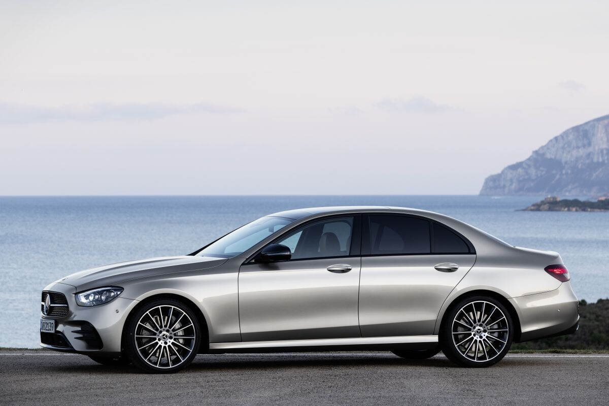 Mercedes-Benz E 300 e prijs en specificaties - AutoWeek