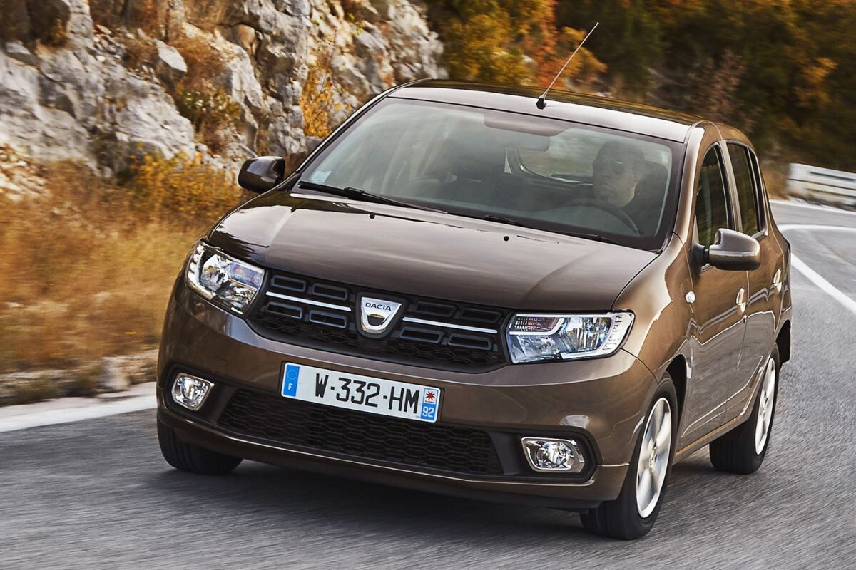 Dacia Sandero TCe 90 Bi-Fuel Lauréate (2018) review Dacia Sandero TCe 90 Bi-Fuel Lauréate (2018) review