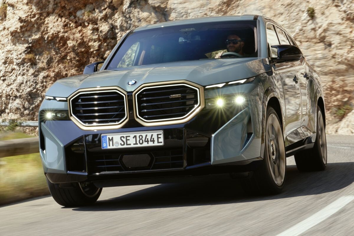 BMW XM 50e prijs en specificaties - AutoWeek