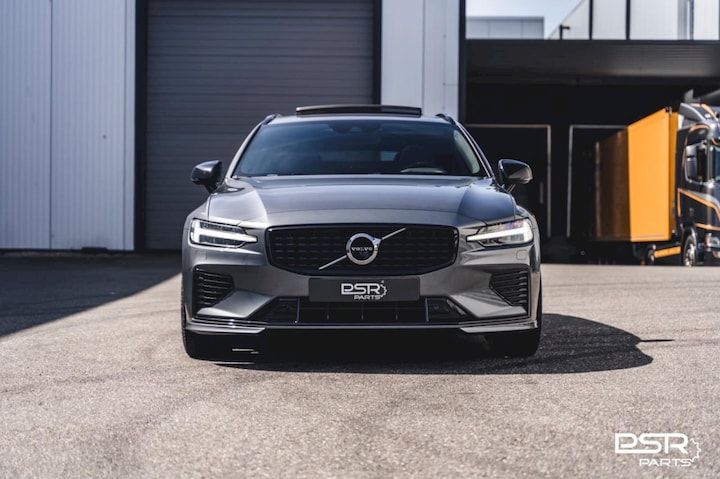 Volvo V60 T8 Recharge AWD R-Design (2021) #3 review