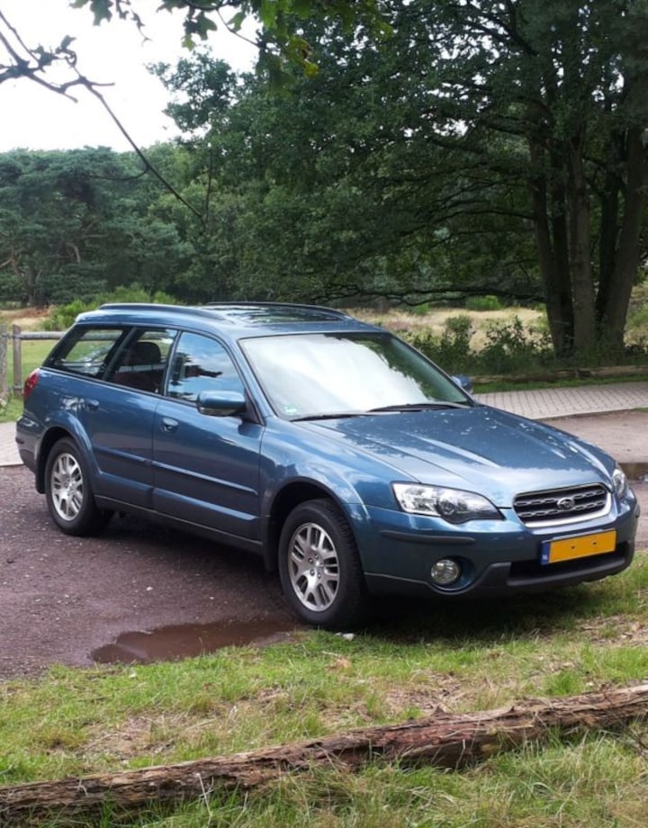 Subaru Outback (2004) review - AutoWeek