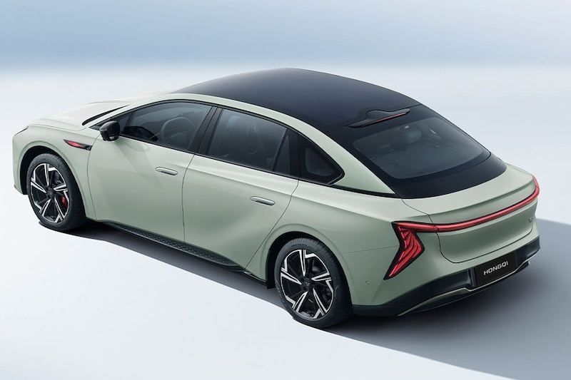 Elektrische sedan Hongqi EH7 naar Nederland - AutoWeek