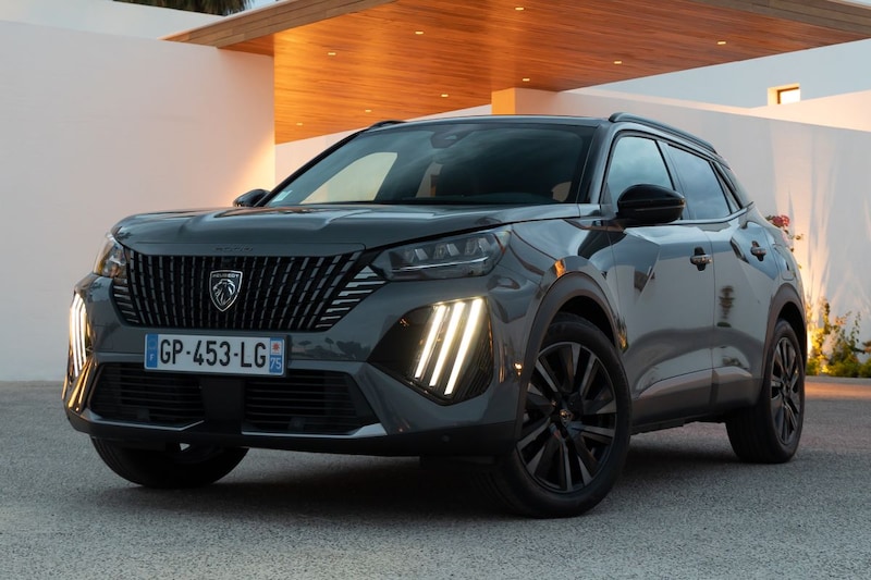 Peugeot e-2008 Active EV 54kWh 156 (2024) review - AutoWeek