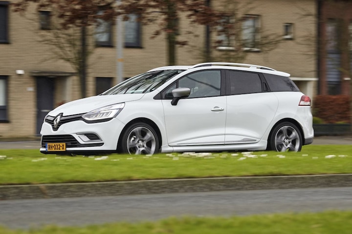 Renault Clio Estate Autotest - AutoWeek