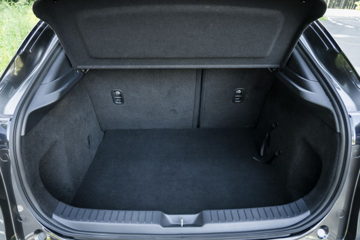 Mazda Cx 30 E Skyactiv X 186 2wd Luxury 2023 Review