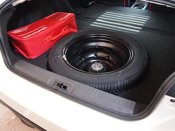 Kan je een andere bandenmaat onder je auto monteren?