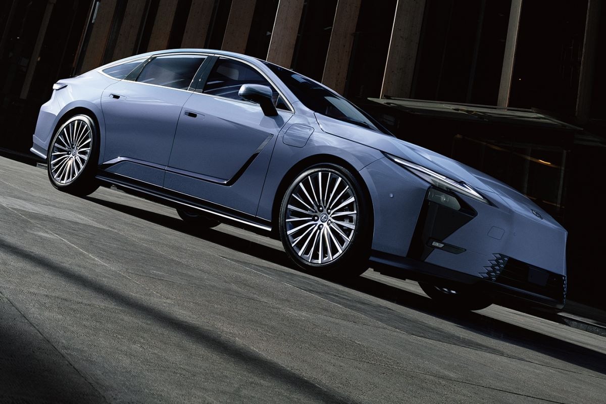 Nieuwe Lexus ES: scherper dan ooit en ook elektrisch! - AutoWeek