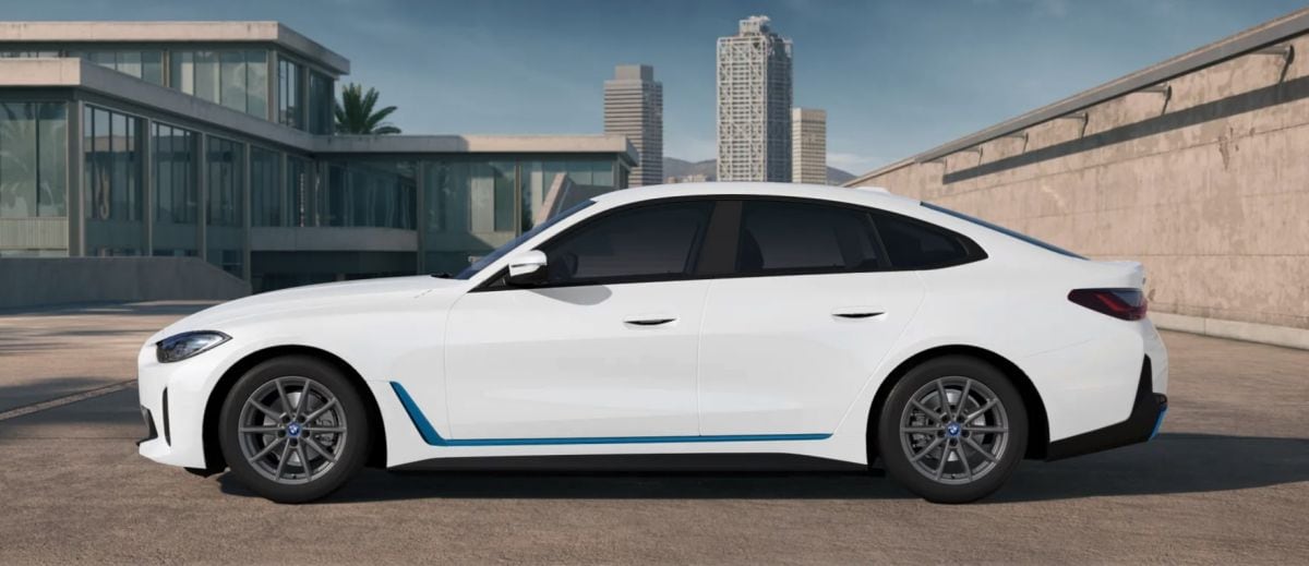 BMW i4 - Back to Basics - AutoWeek