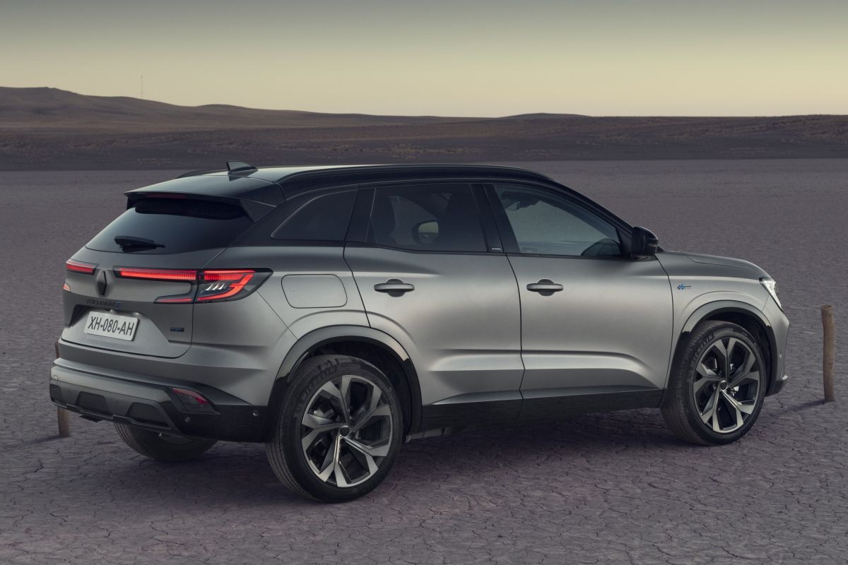 Renault Austral hybrid 200 Iconic (2024) review - AutoWeek