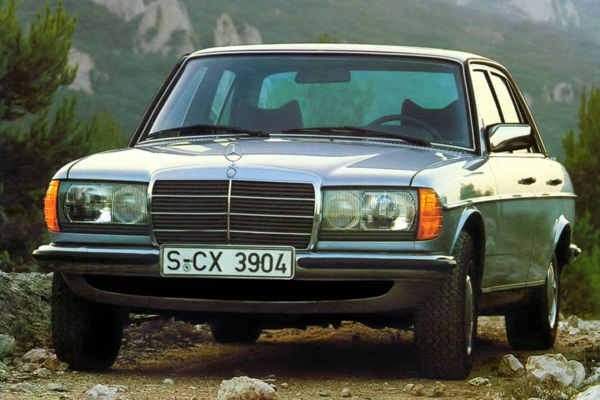 Mercedes-Benz 200 D prijs en specificaties - AutoWeek