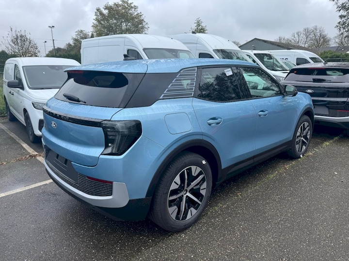 Ford Explorer EV Extended Range RWD Limited Edition (2024) #2 review