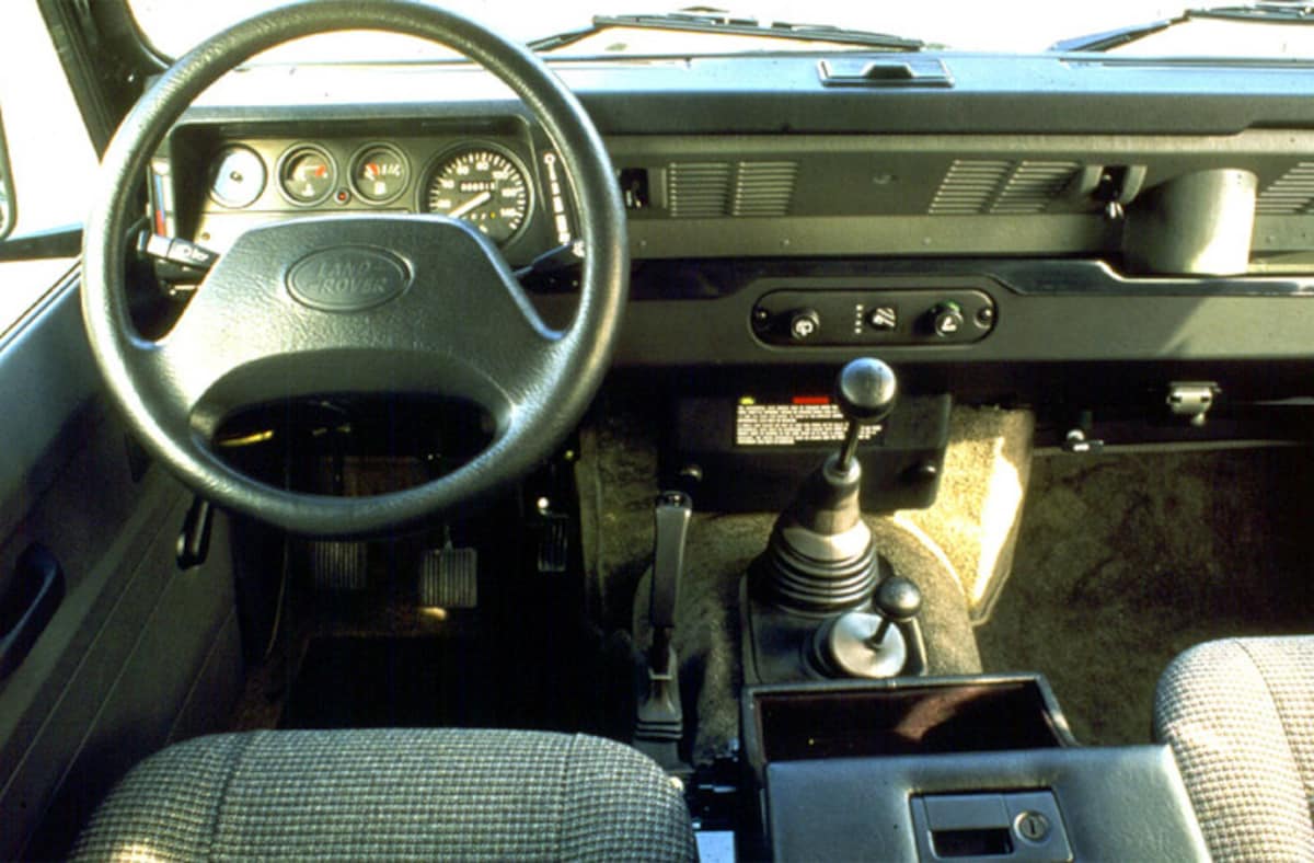 Land Rover Defender 90 Td5 County (1999) review - AutoWeek