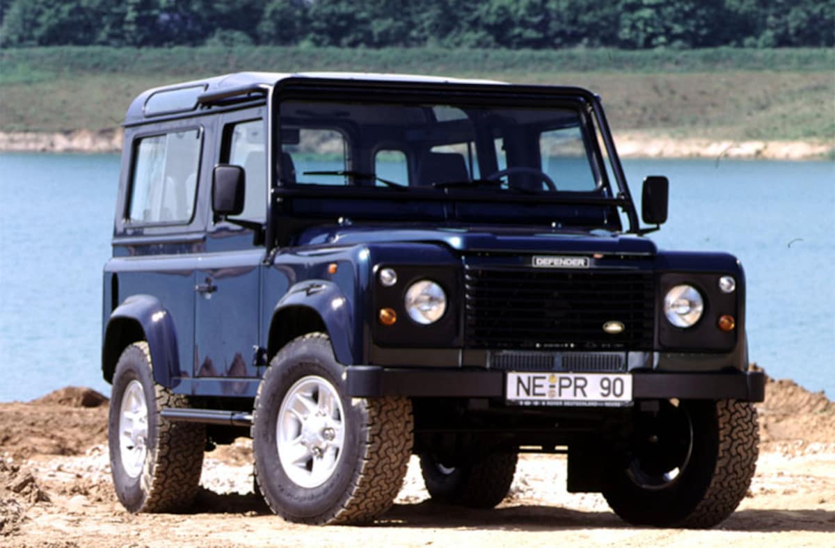 Land Rover Defender 90 Td5 County (1999) review - AutoWeek