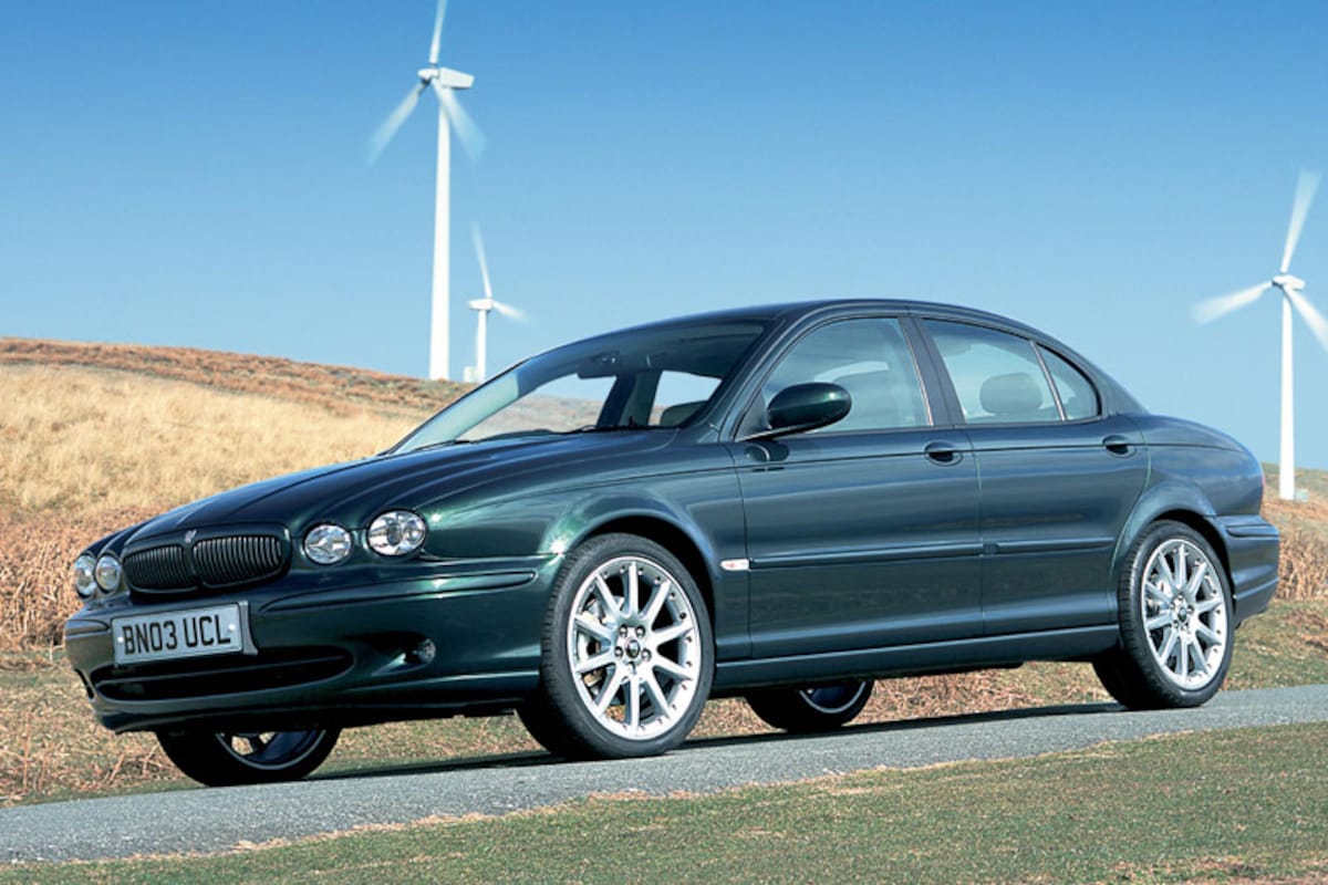 Jaguar X-Type 2.5 V6 Sport (2001) review - AutoWeek