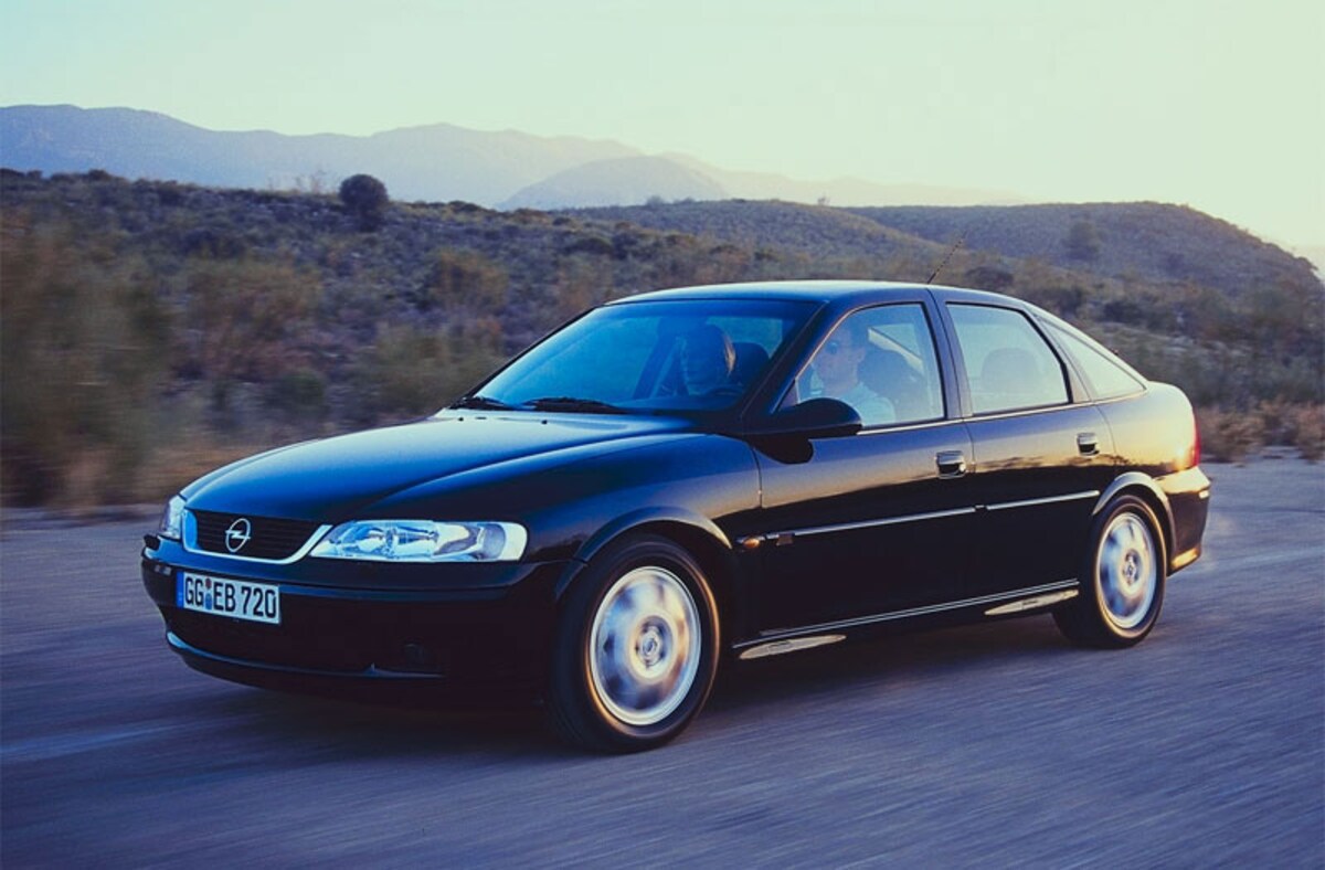 Opel Vectra 1.8i-16V CDX prijs en specificaties - AutoWeek