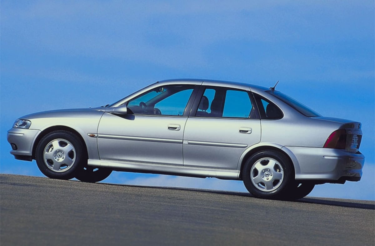 Opel Vectra 1.8i-16V Sport Edition prijs en specificaties