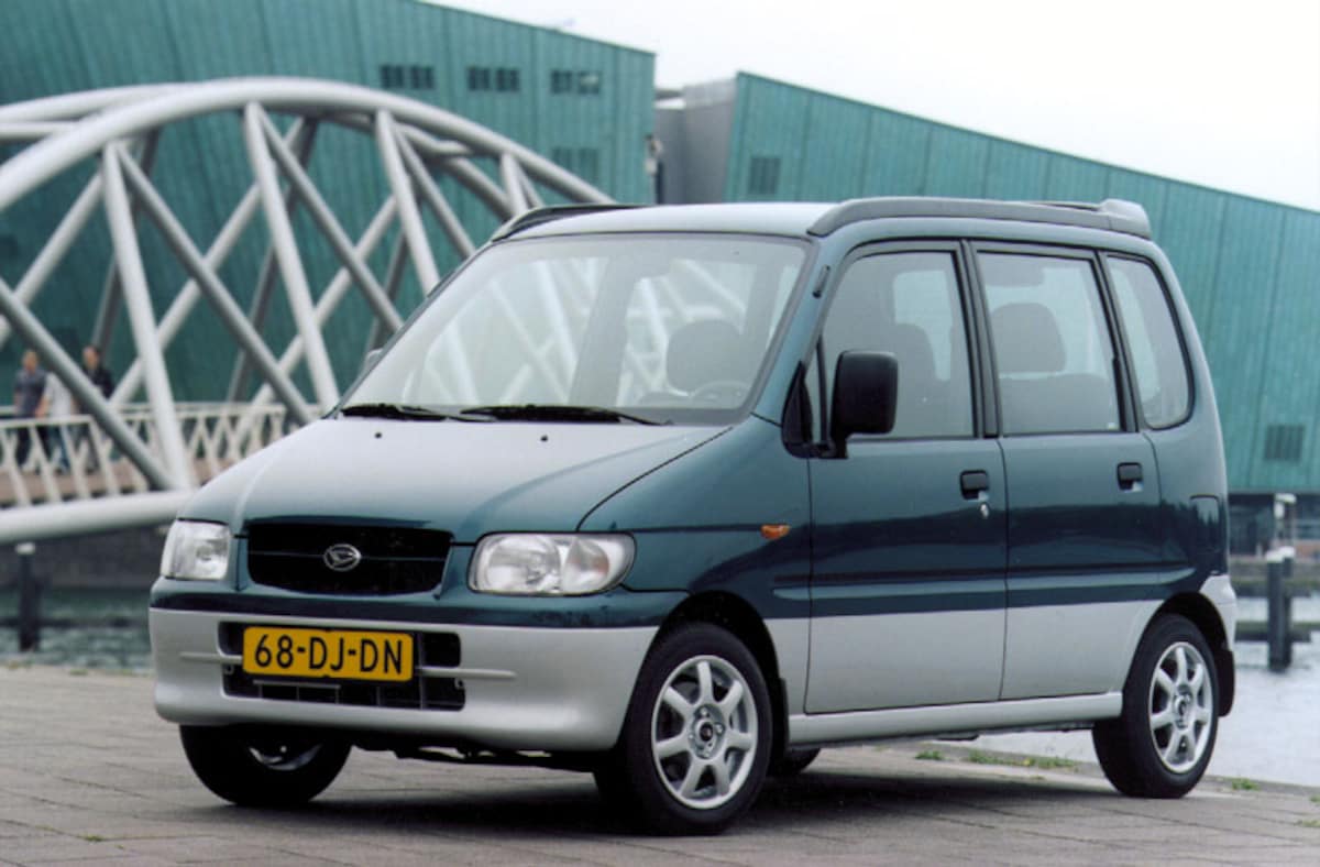 Daihatsu Move (2000) review - AutoWeek