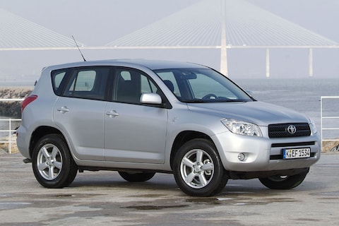 Verbruik Toyota RAV4 2.0 16v VVT-i Sol (2006) - AutoWeek