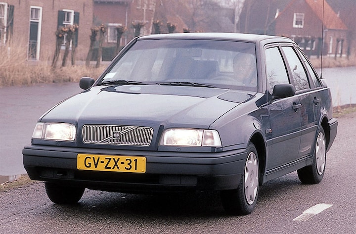 Volvo 440 1.9 Turbo Diesel Top-Line (1995) review - AutoWeek