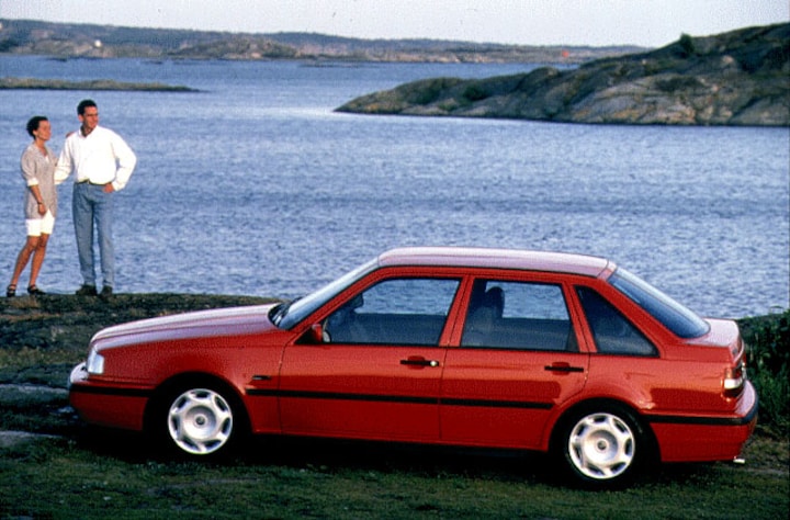 Volvo 440 1.9 Turbo Diesel Top-Line (1995) review - AutoWeek