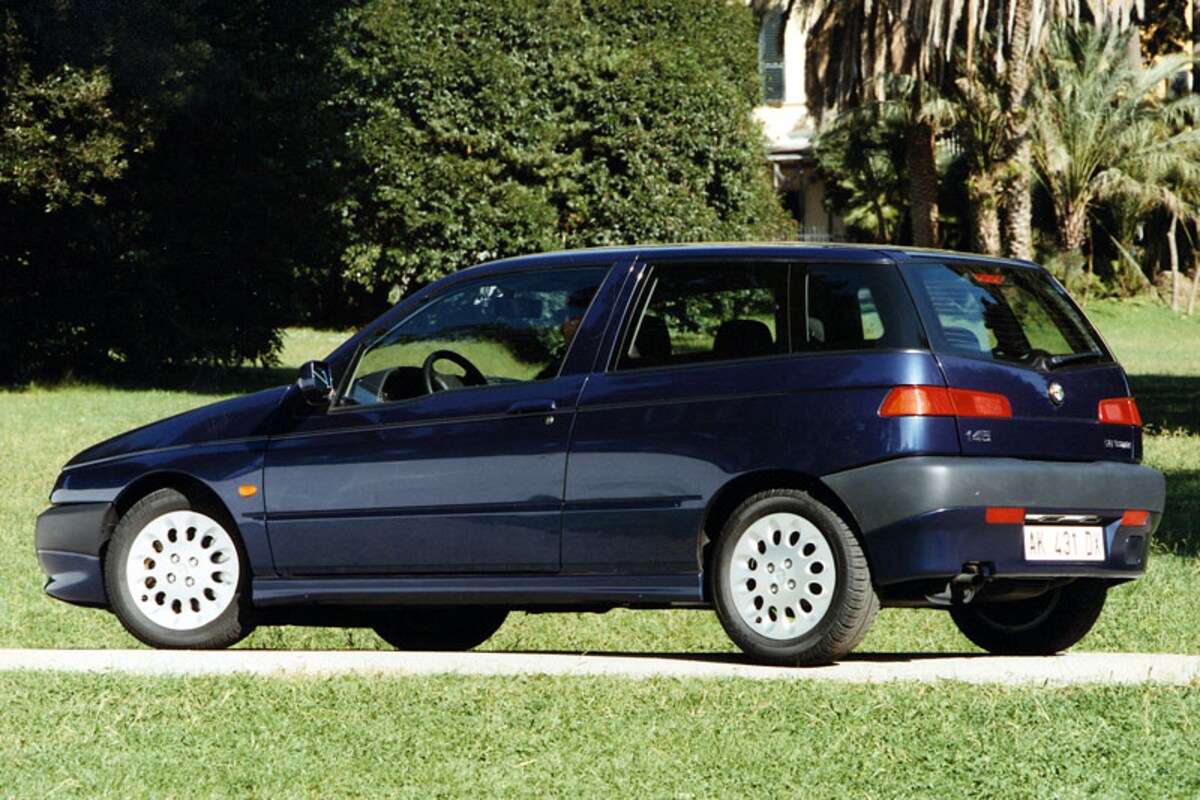 Alfa Romeo 145 1.8 Twin Spark 16V L prijs en specificaties