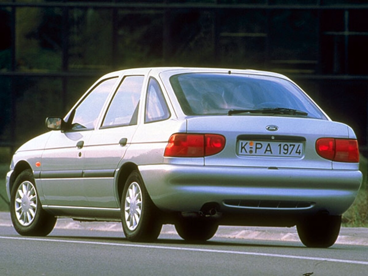 Ford Escort 1.8 TD 90pk Ghia prijs en specificaties