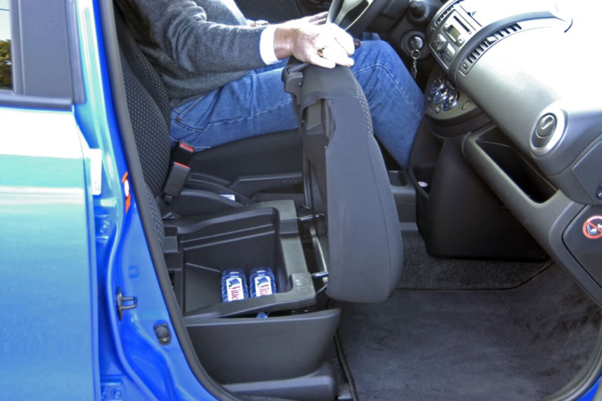 Nissan Note 1.4 first NOTE (2007) #2 review - AutoWeek