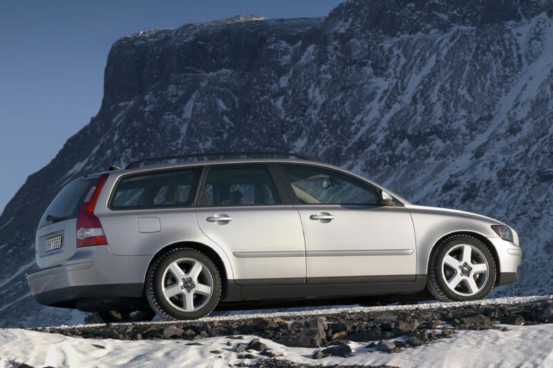 Volvo V50 2.0D Kinetic (2005) review - AutoWeek