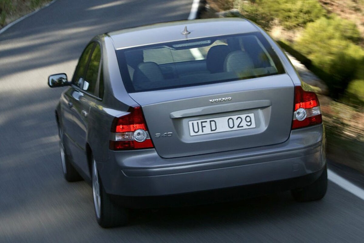 Volvo S40 1.8 Edition I (2006) review - AutoWeek