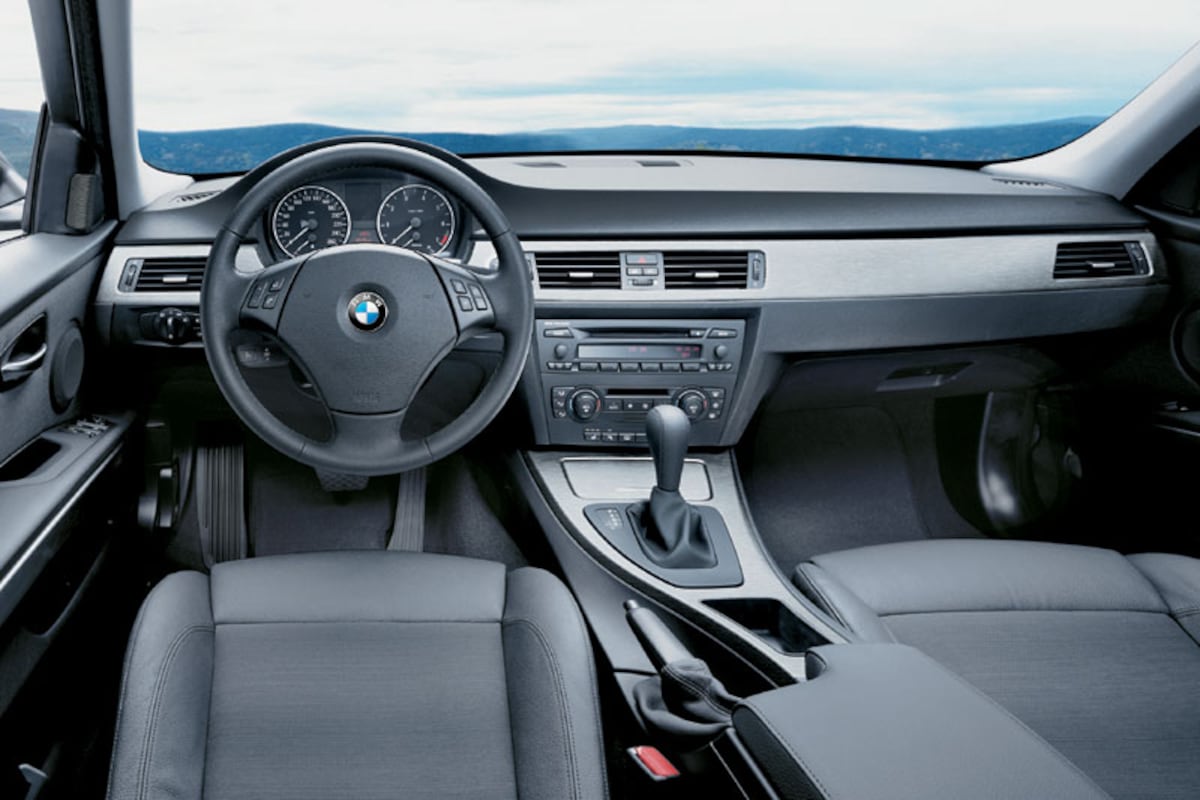 BMW 320i Executive (2005) review - AutoWeek