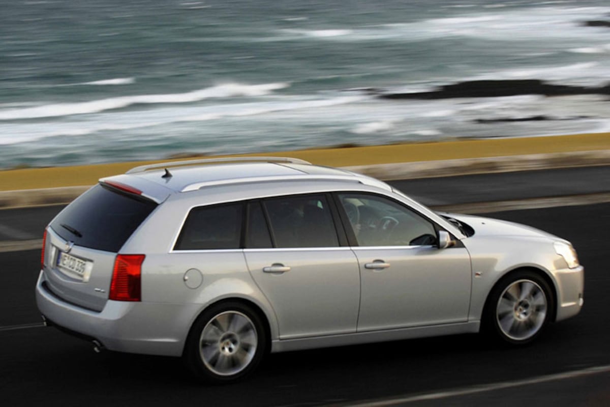 Cadillac BLS Wagon 2.0T 210pk AWD Sport Luxury prijs en specificaties