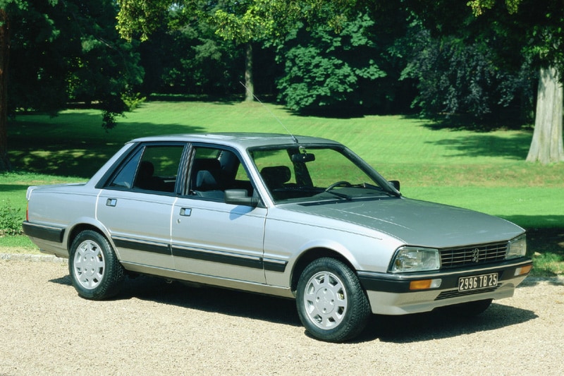 Peugeot 505 V6 prijs en specificaties - AutoWeek