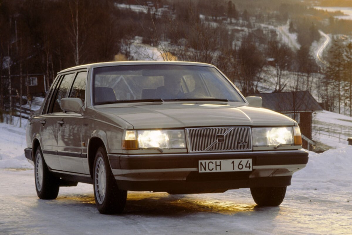 Volvo 760 Turbo (1989) review - AutoWeek