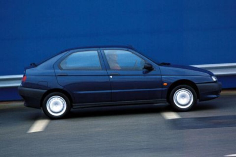 Alfa Romeo 146 1.6 Twin Spark 16V L (1998) Autotest