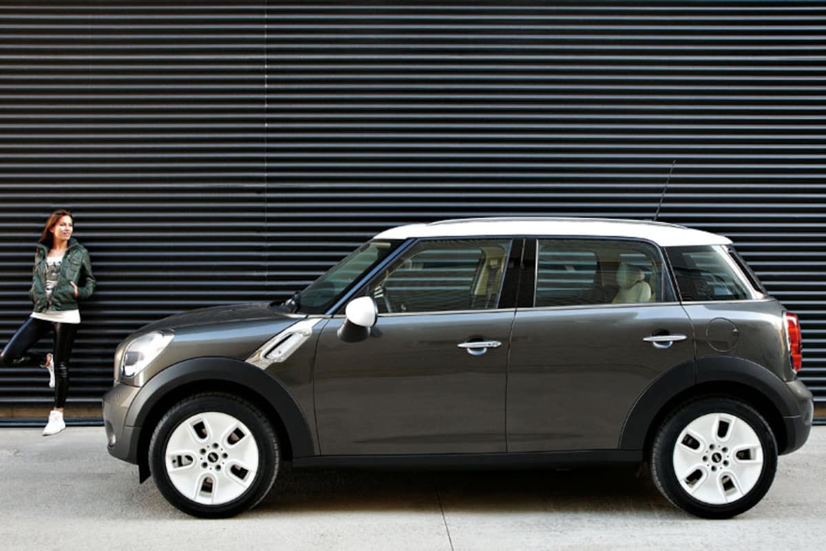 Mini Countryman One (2012) review - AutoWeek