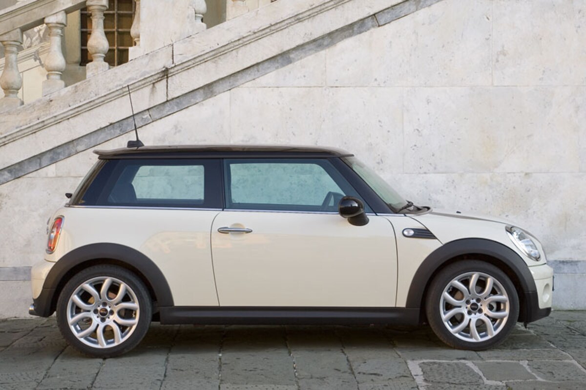 Mini Cooper D Chili (2009) review - AutoWeek