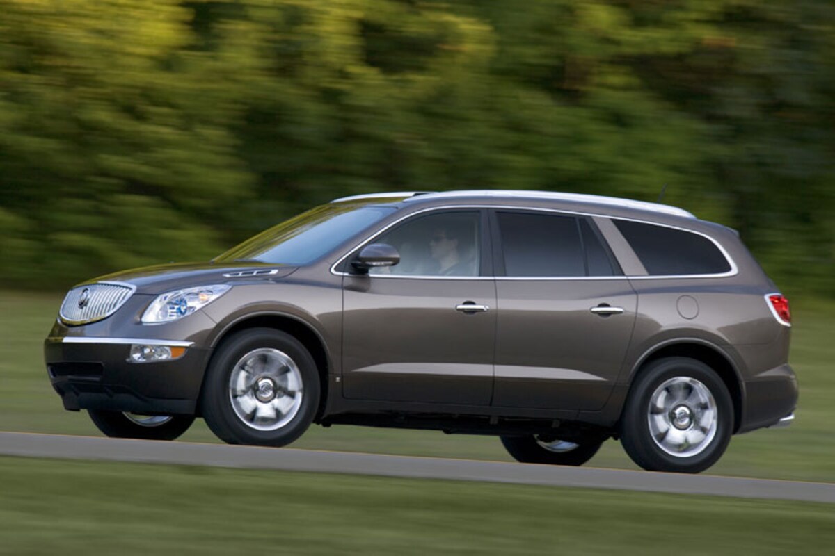 Buick Enclave in Los Angeles - AutoWeek