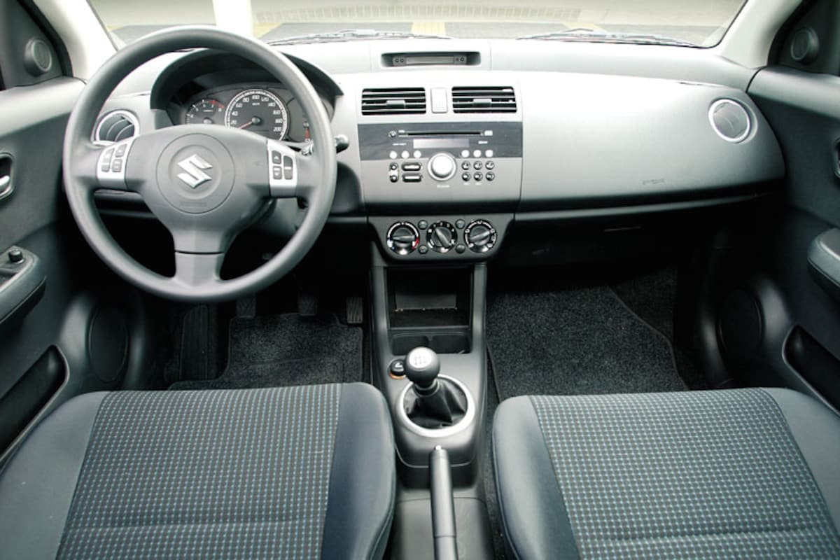 Suzuki Swift 1.5 Exclusive (2005) Autotest - AutoWeek