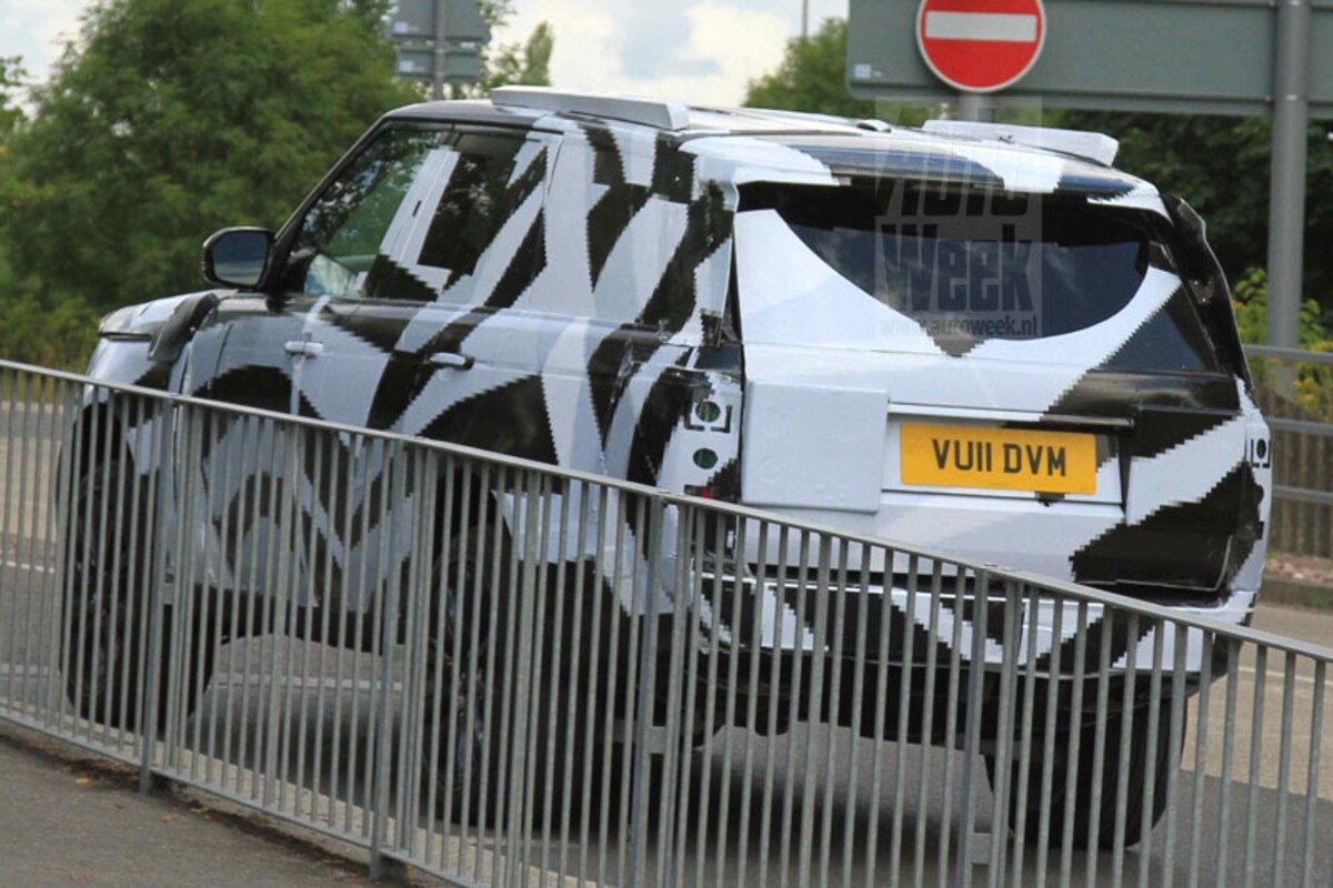 Zebra-Range Rover schuimt de straten af - AutoWeek