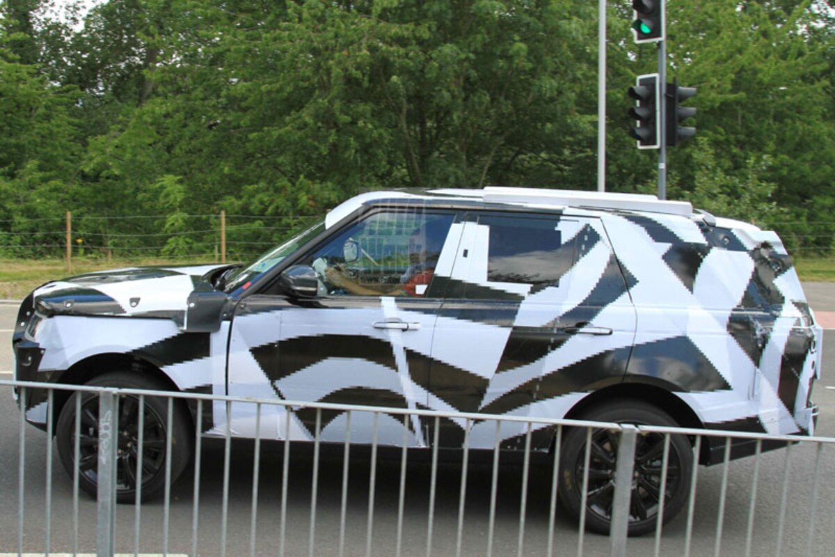 Zebra-Range Rover schuimt de straten af - AutoWeek