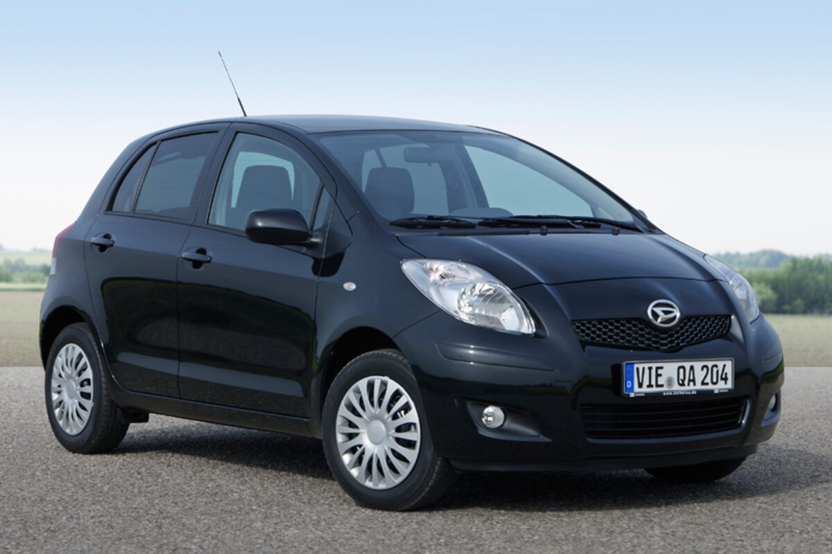 De Tweeling: Toyota Yaris - Daihatsu Charade - AutoWeek