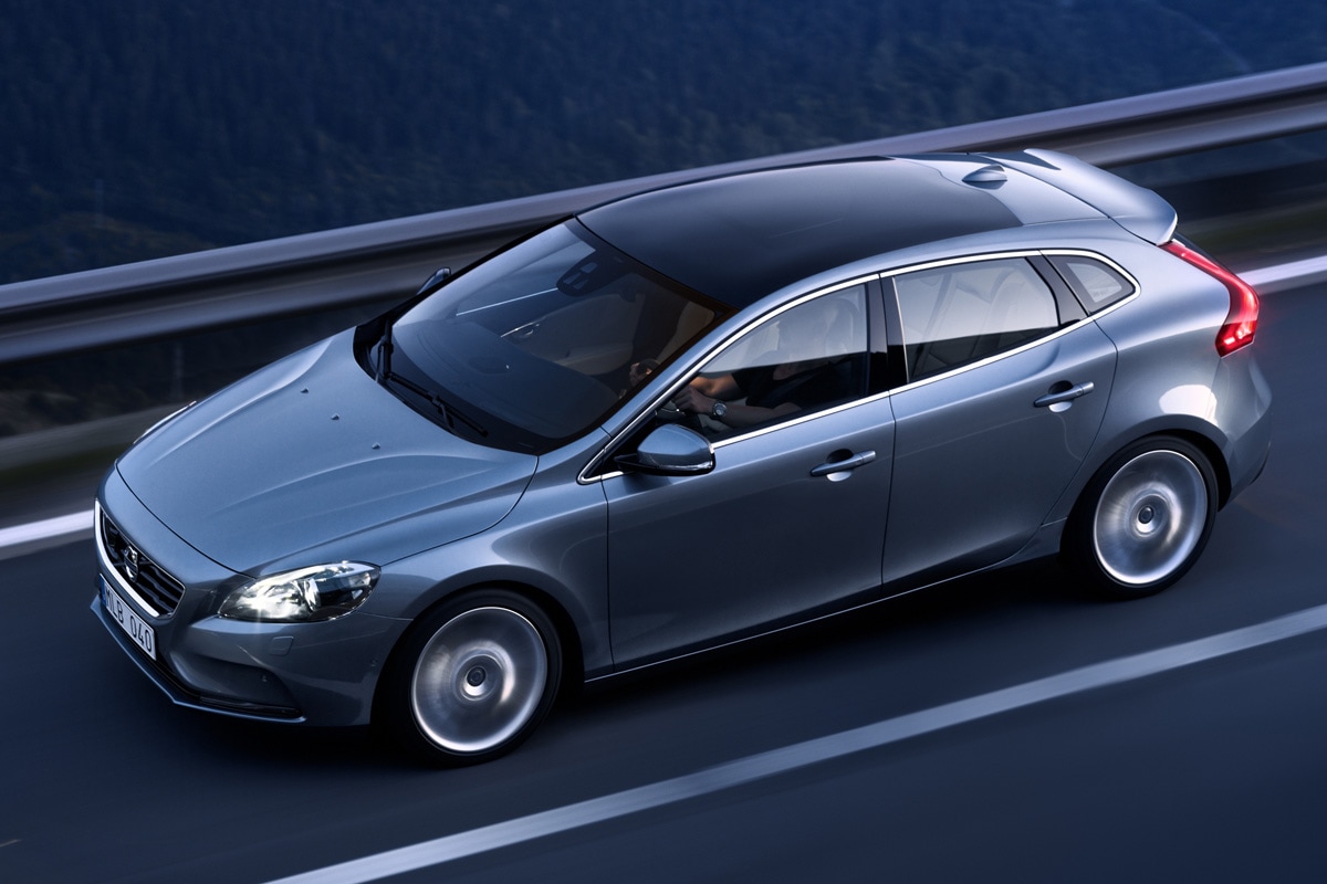 Volvo V40 D2 Momentum prijs en specificaties - AutoWeek